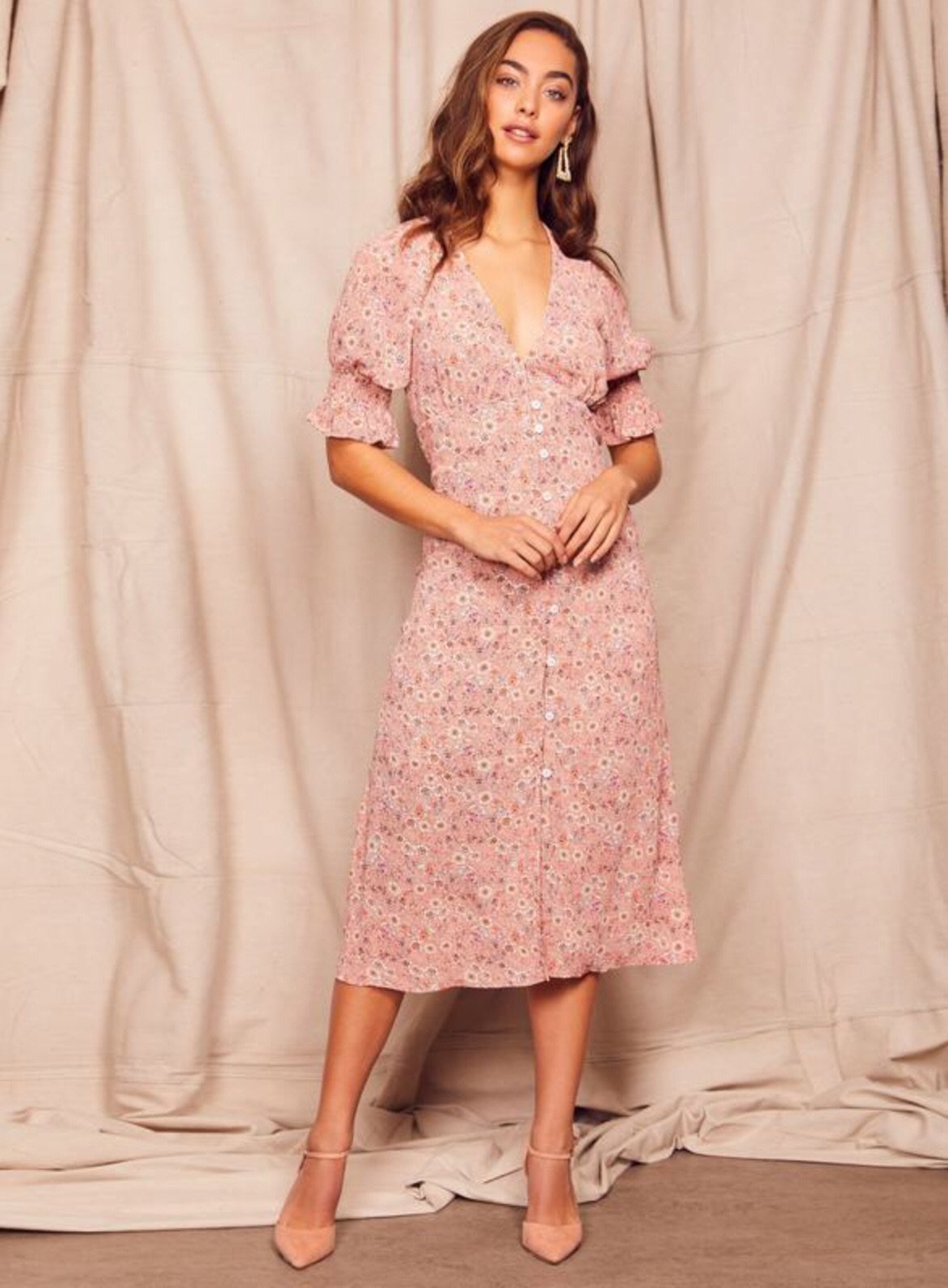 CHANGES TO OPENING HOURS IN STORE